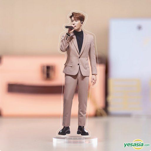 YESASIA: Jackson Wang Merchandise - 15cm Acrylic Standee Style Q PHOTO ...