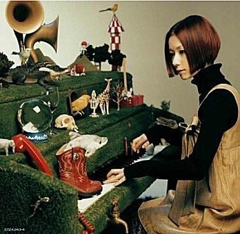 YESASIA : Scratch (ALBUM+DVD)(初回限定版)(日本版) 鐳射唱片 - Kimura Kaela, Columbia ...