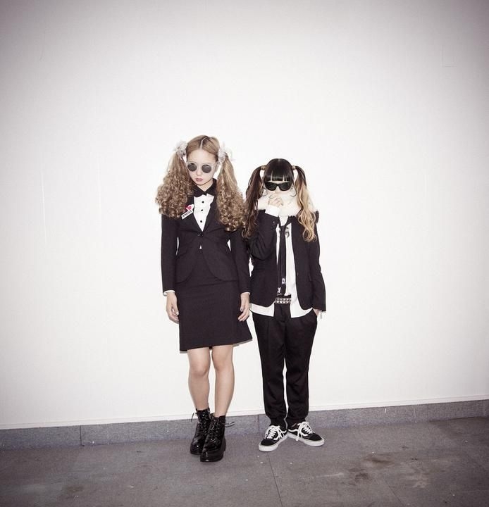 YESASIA: FLASH (ALBUM+DVD) (初回限定盤)(日本版) CD - AMOYAMO, デフスターレコーズ - 日本の音楽 ...