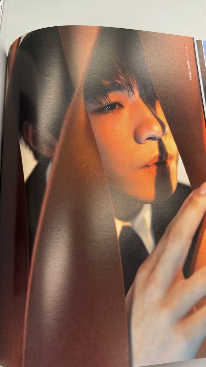 YESASIA: men's uno Hong Kong July 2025 (Cover C: Ian Chan) PHOTO/POSTER - Ian Chan, MIRROR (Hong ...