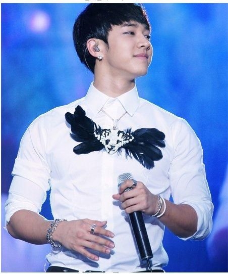 YESASIA: BEAST : Lee Gi Kwang Style - Crown Black Bracelet GIFTS,MALE ...