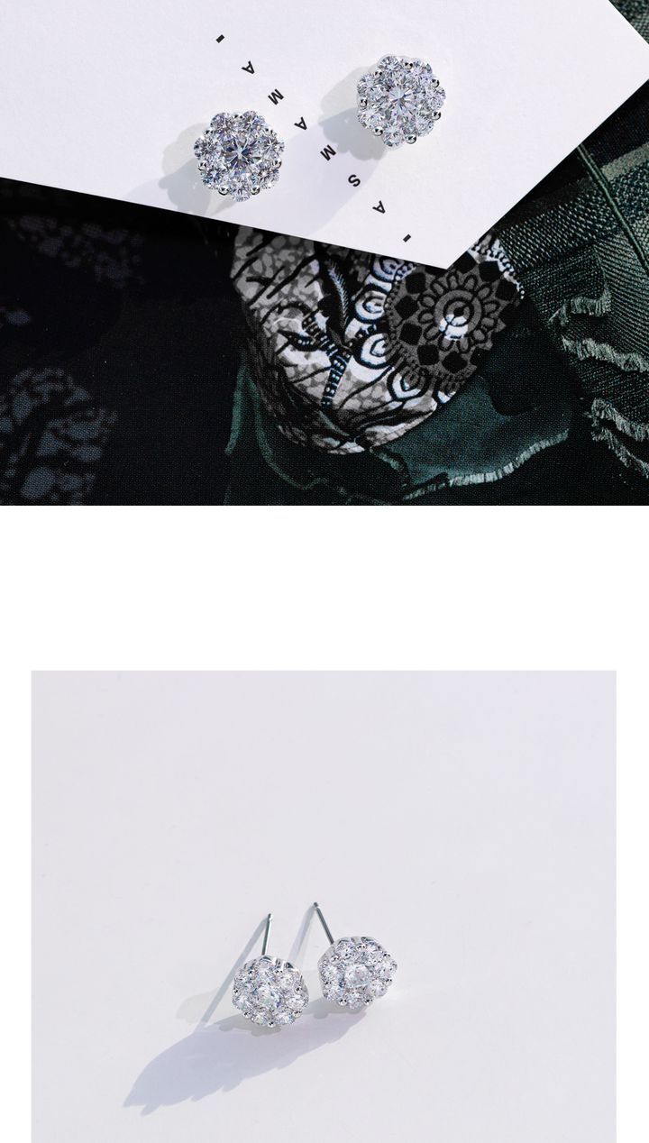 YESASIA: BTS : V Style - Fleur Earrings (Gold Color) Celebrity Gifts ...