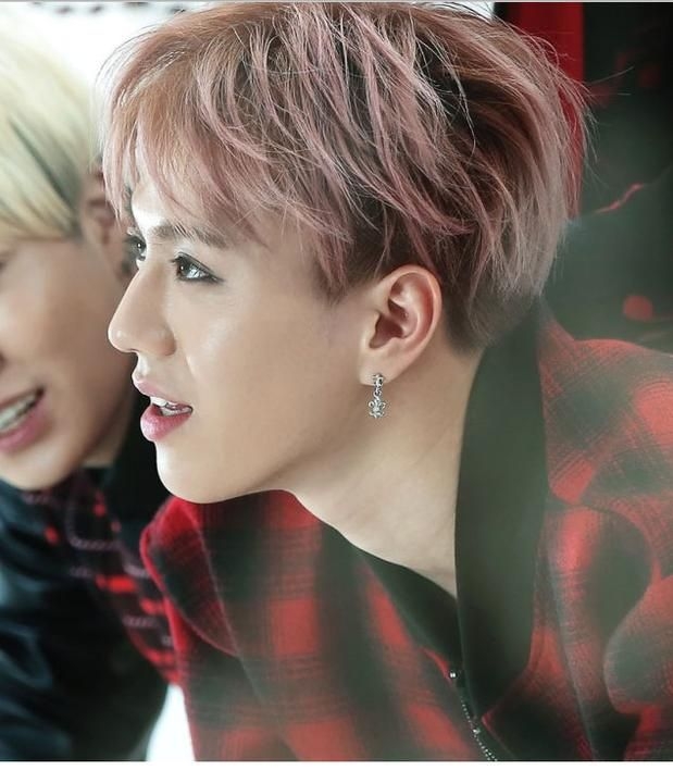 YESASIA: GOT7 Style - Ttriano Earrings (White) Accessories,MALE STARS ...