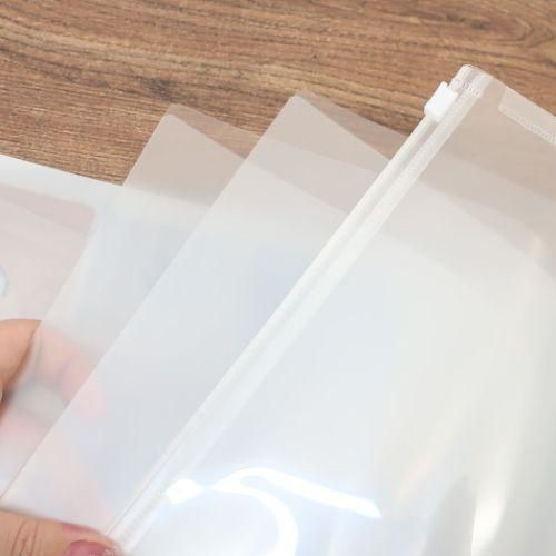 YESASIA: Image Gallery - MOOMIN 6 Pockets A4 Clear File (Tile)